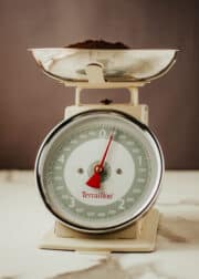 100 Grams To Ounces (+ Conversion Charts!)