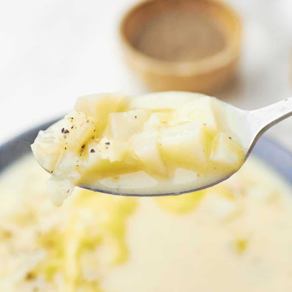 Easy Hash Brown Potato Soup (With Frozen Hash Browns) - Ambitious Foodie