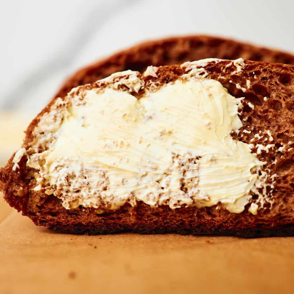 Outback Steakhouse Bread {Copycat} - Ambitious Foodie