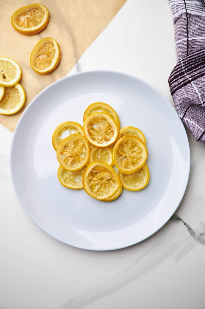 How To Make Candied Lemon Slices (So Easy!) - Ambitious Foodie