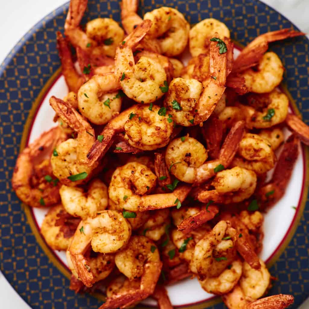 Easy Pan Seared Shrimp (Cast Iron Shrimp!) - Ambitious Foodie