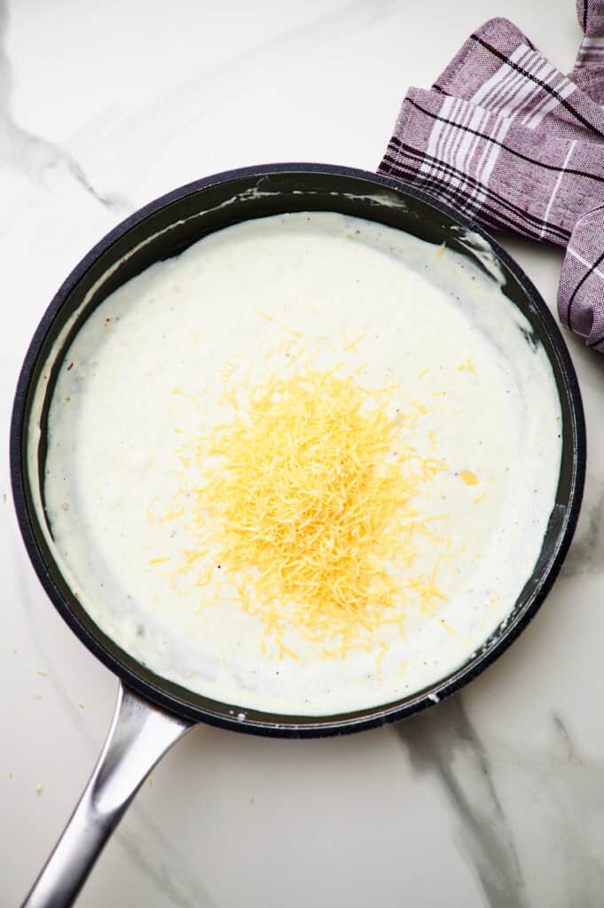 15 Minute Creamy Garlic Pasta Recipe - Ambitious Foodie