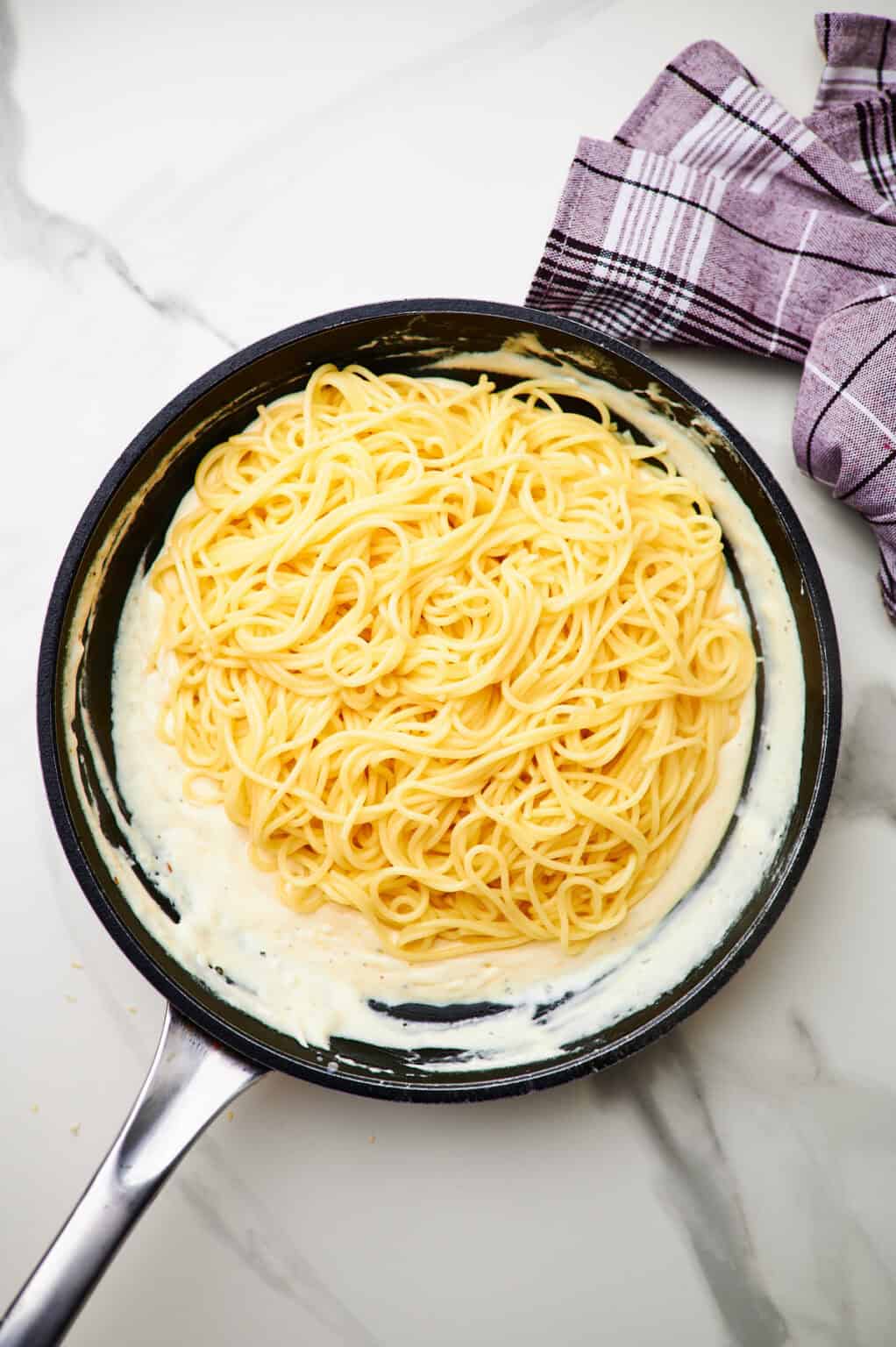 15 Minute Creamy Garlic Pasta Recipe - Ambitious Foodie